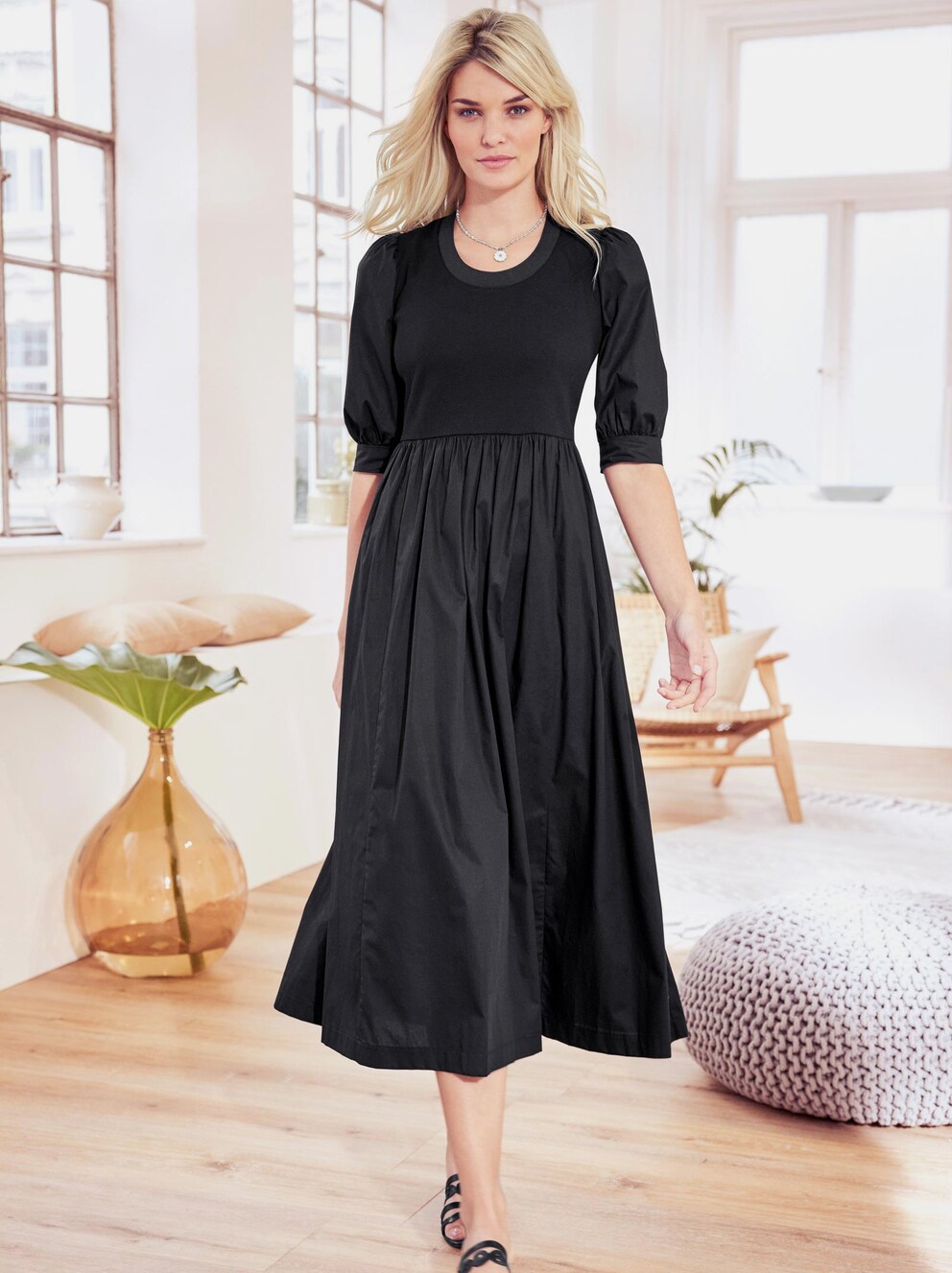 Linea Tesini Kleider