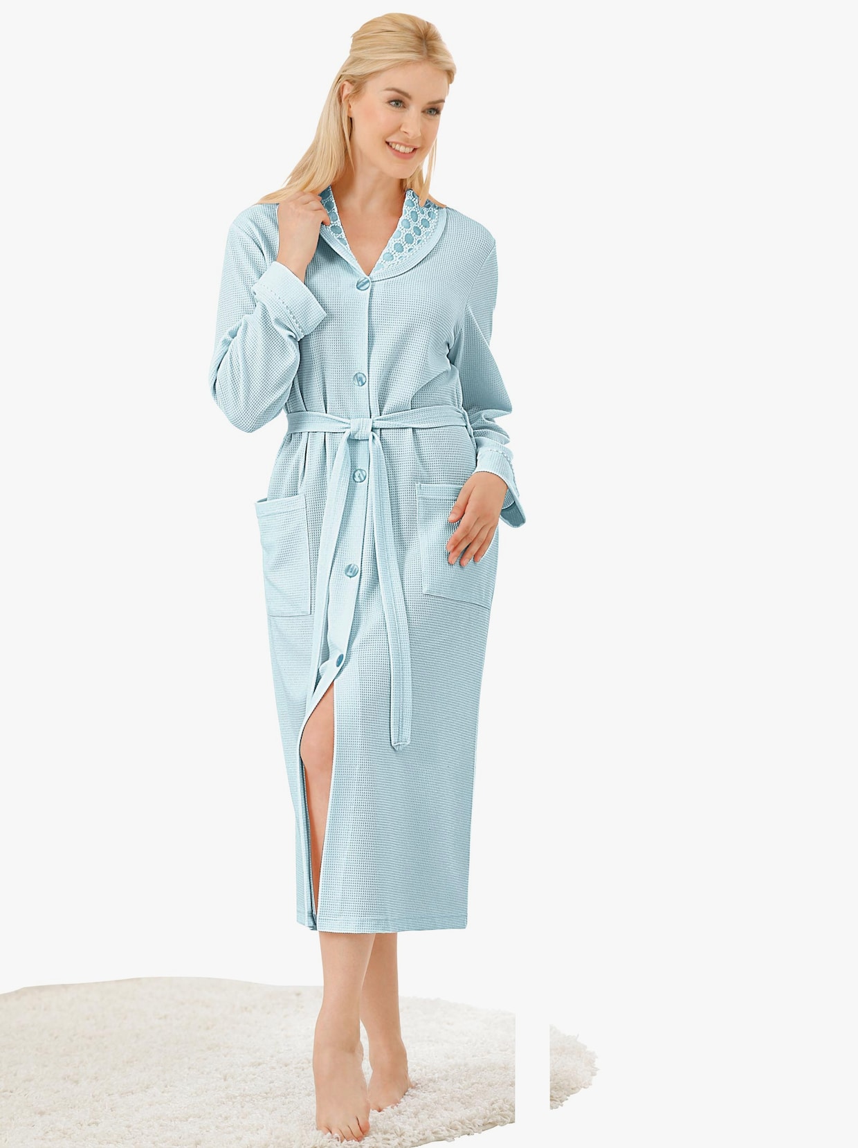 Günstigen Morgenmantel kaufen im Online Shop | Sieh an!