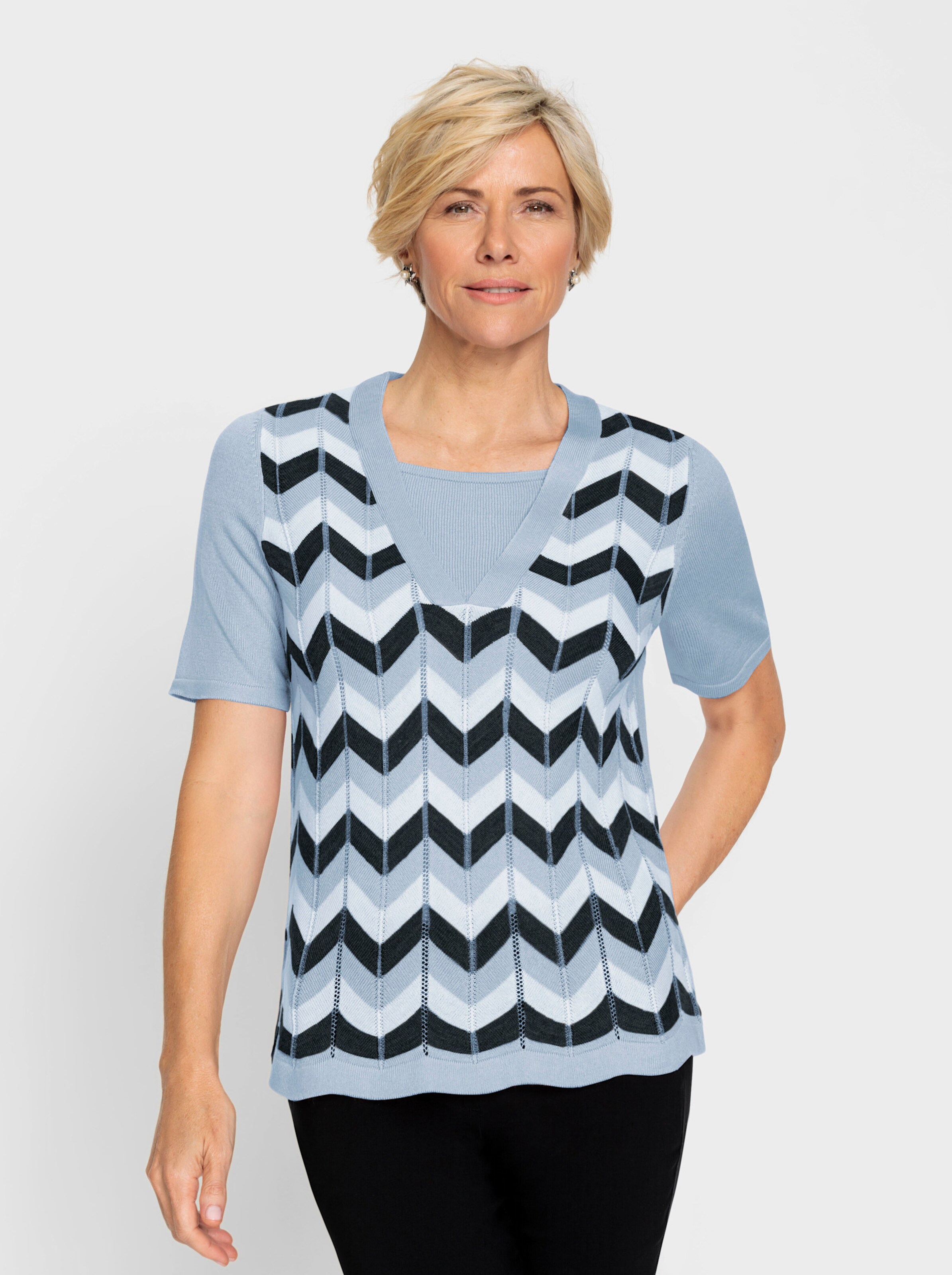 Kurzarmpullover in eisblau-ecru-gemustert | Witt