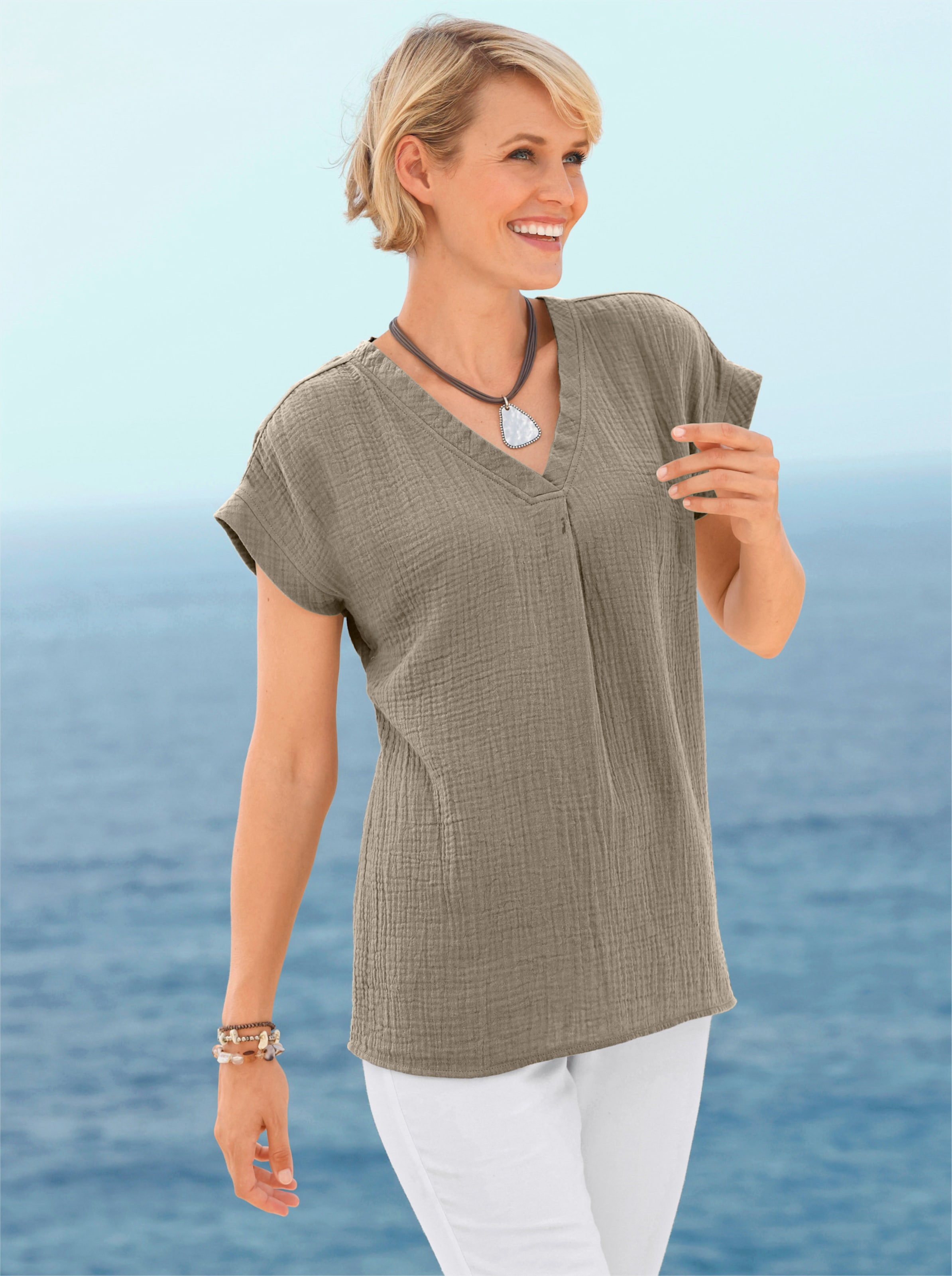 Blouse met korte mouwen in leem | heine